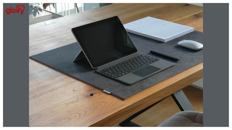 10 Unique Ways To Decorate Your Office Desk.